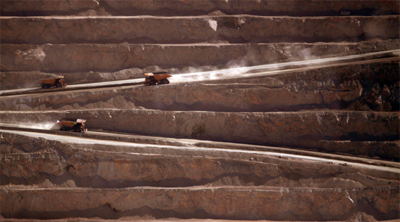 Iron ore falls back again